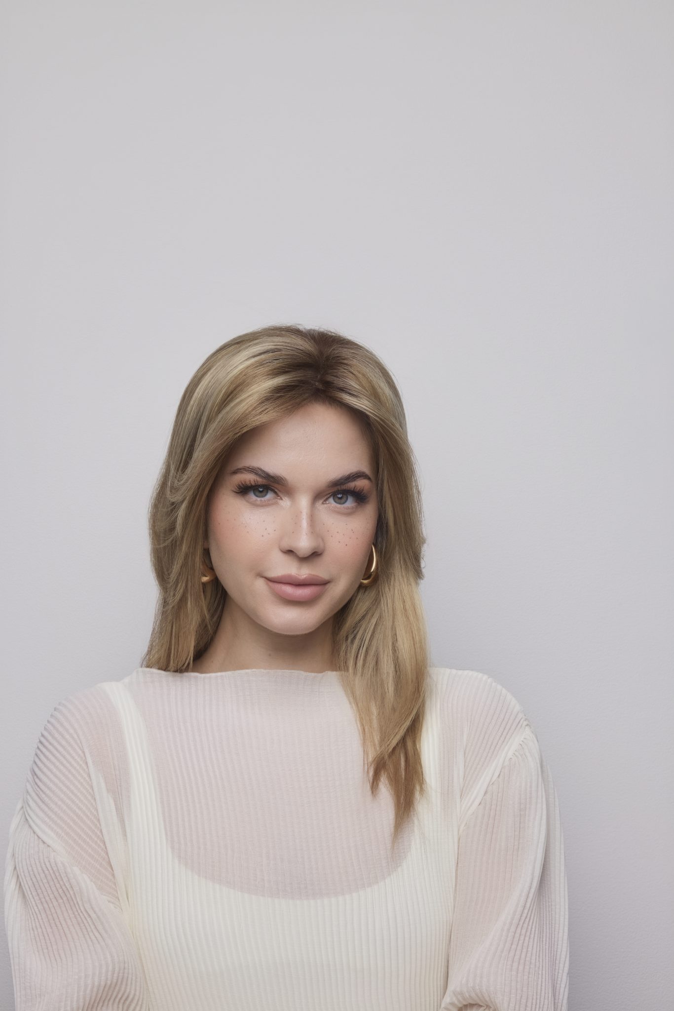 Medium Top Piece Mono | Rene of Paris
